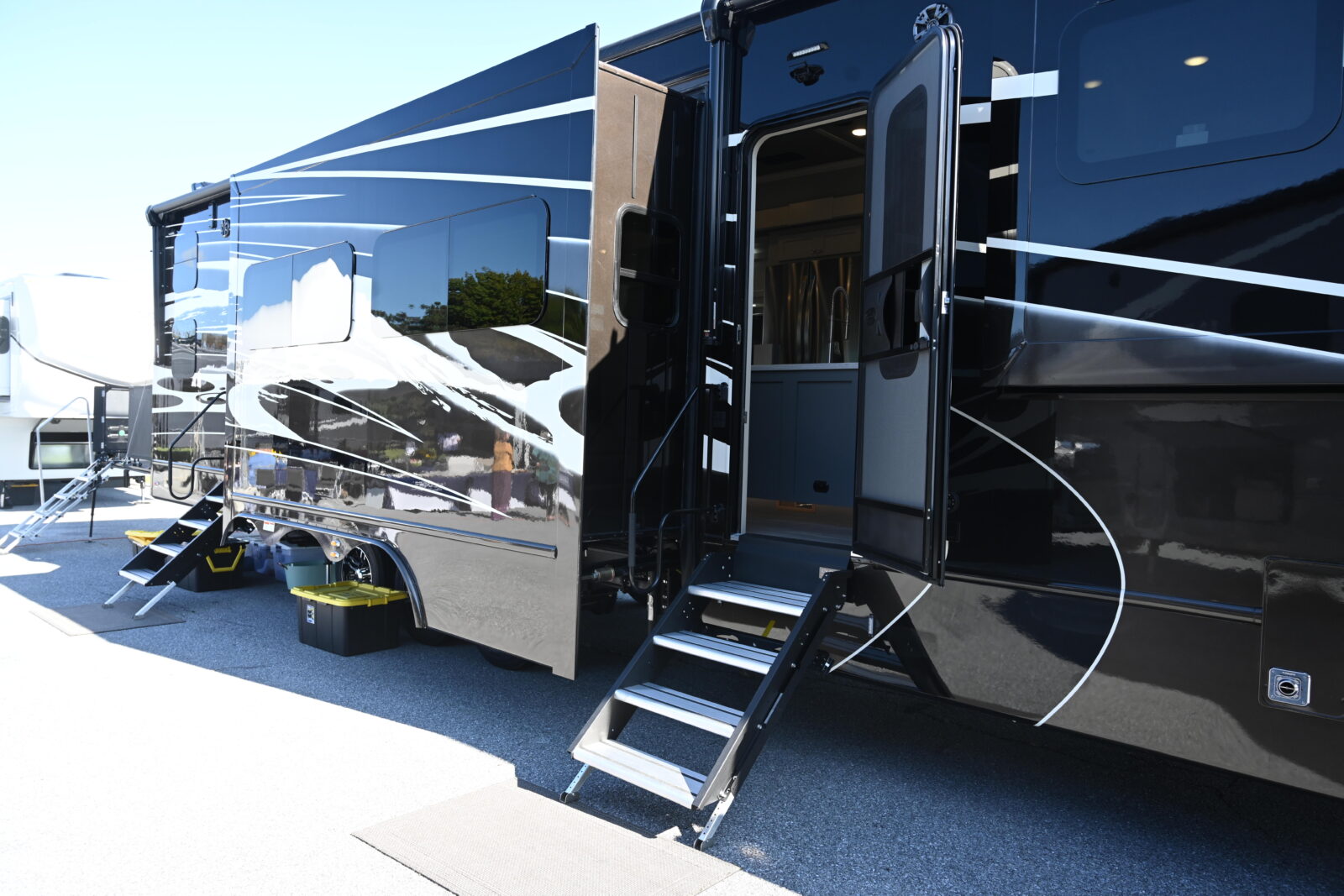 Toy Hauler 5th Wheel